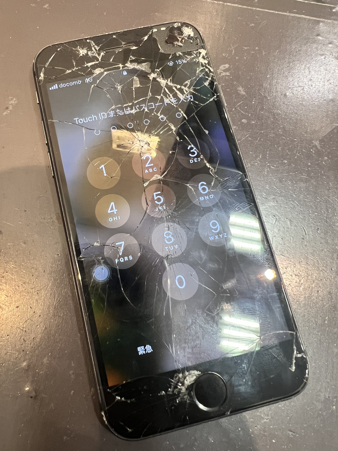 iPhone8画面交換 【鈴鹿市】 | iPhone修理・iPad修理 スマートクール イオンモール鈴鹿店