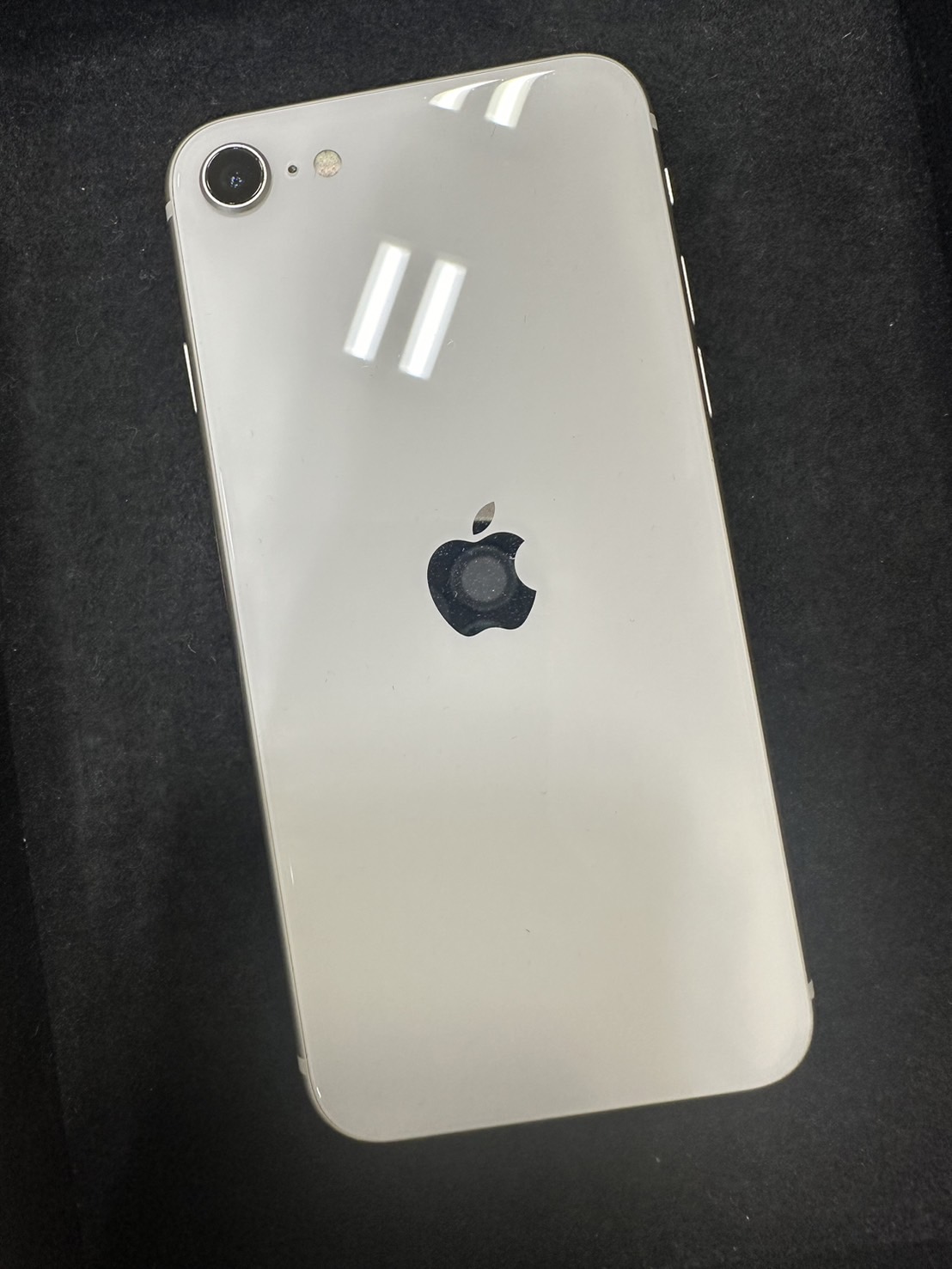 iPhoneSE3 画面保護 ガラスコーティング 【鈴鹿市よりご来店】 | iPhone修理 スマートクール イオンモール鈴鹿店
